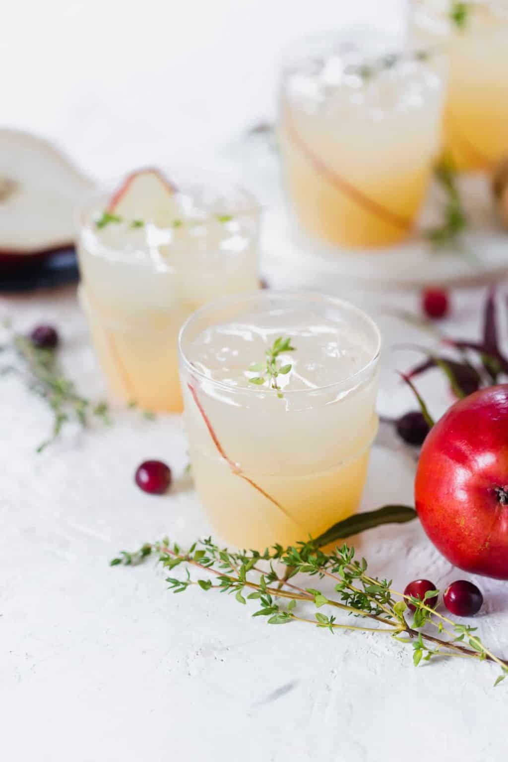 Fizzy Pear Cocktail - Lena's Kitchen