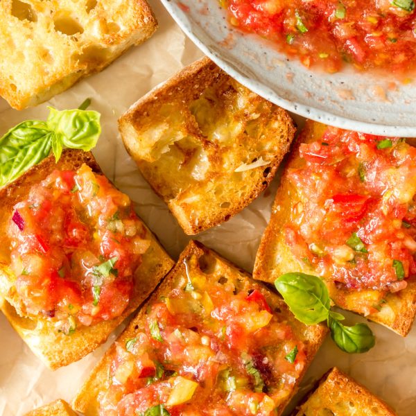 Spanish Tomato Bread (Pan Con Tomate) - Lena's Kitchen