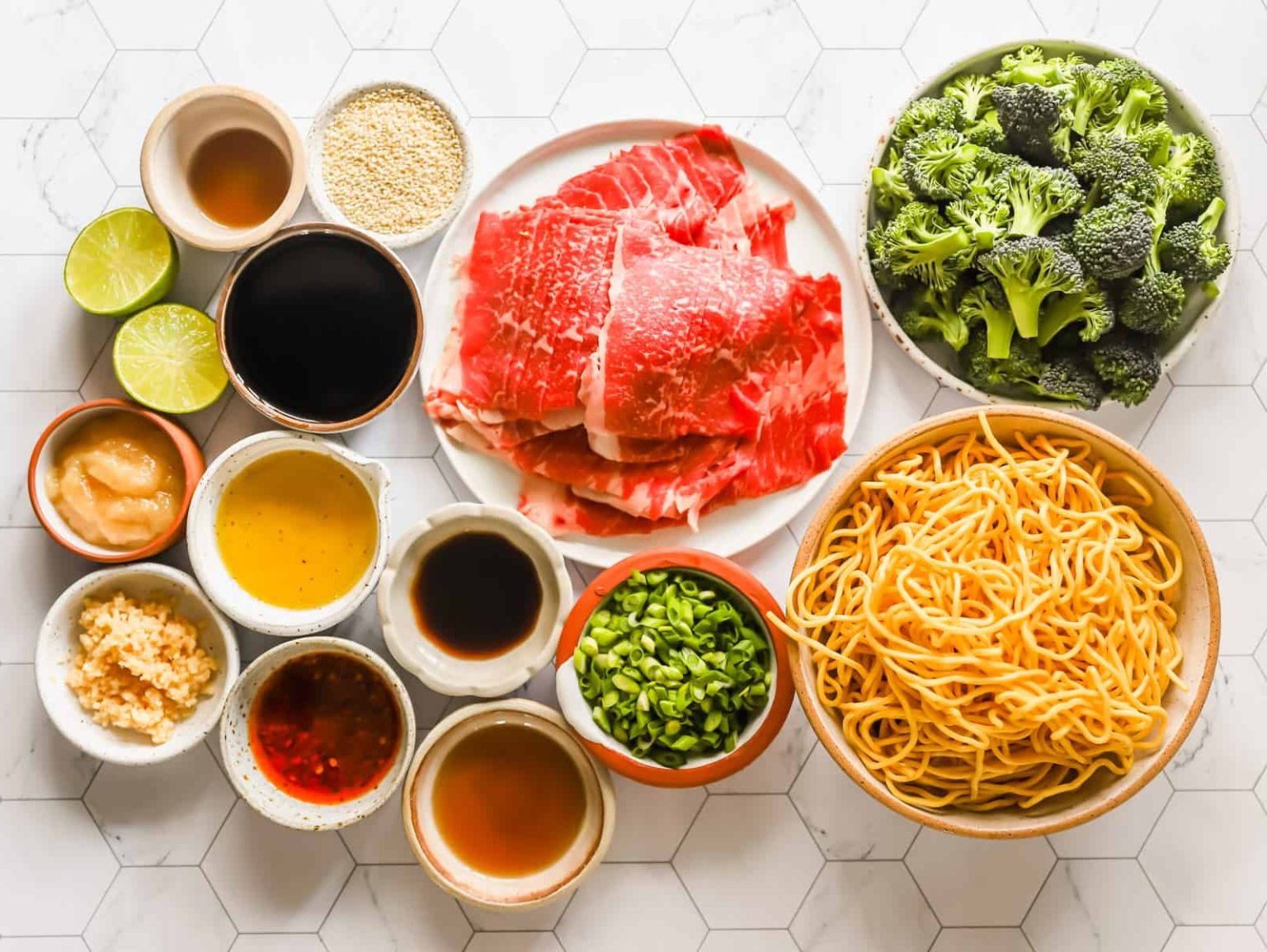 Easy Beef Yakisoba Noodles - Lena's Kitchen