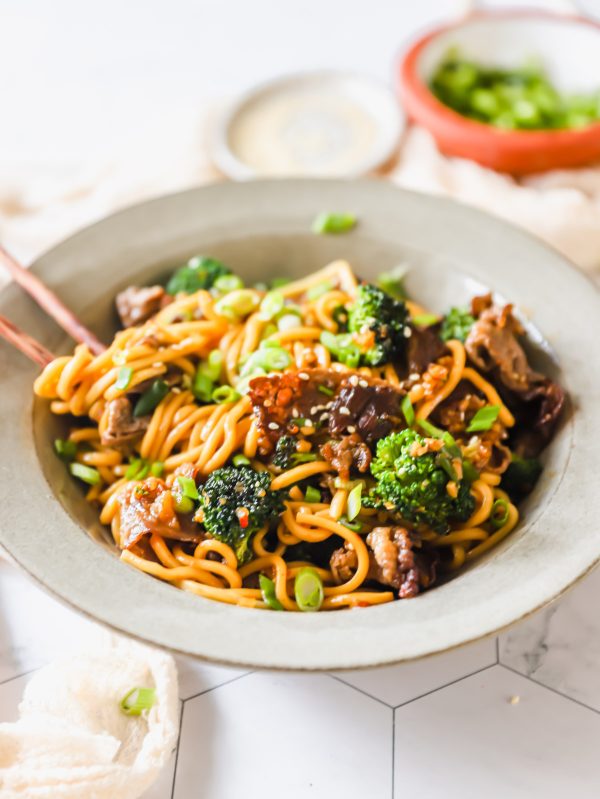 Easy Beef Yakisoba Noodles - Lena's Kitchen