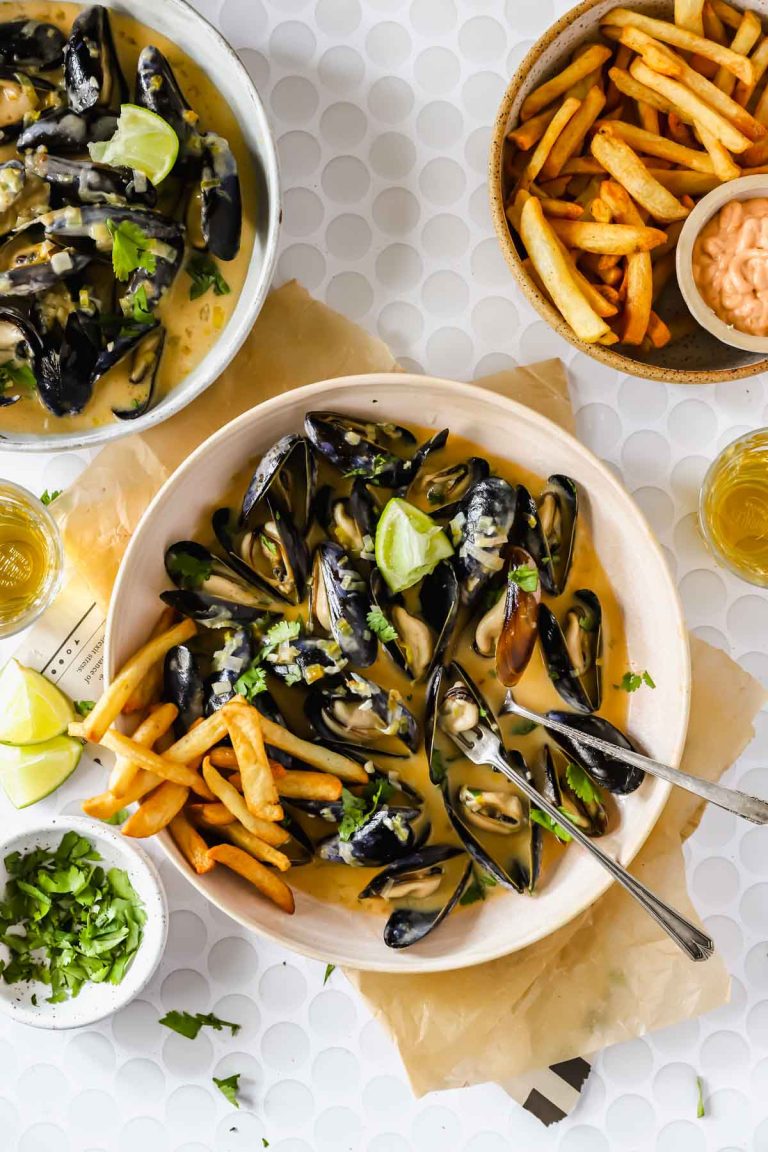 Easy Coconut Curry Mussels - Lena's Kitchen