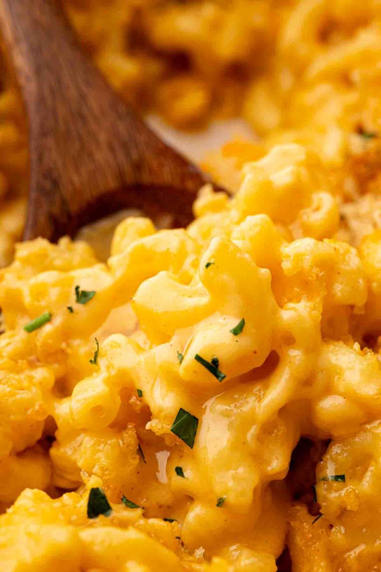 Thanksgiving Mac and Cheese - Lena's Kitchen